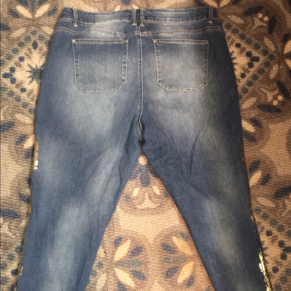 Jolt | Jeans | Jolt Jeans With Gold Sequin Detail | Poshmark